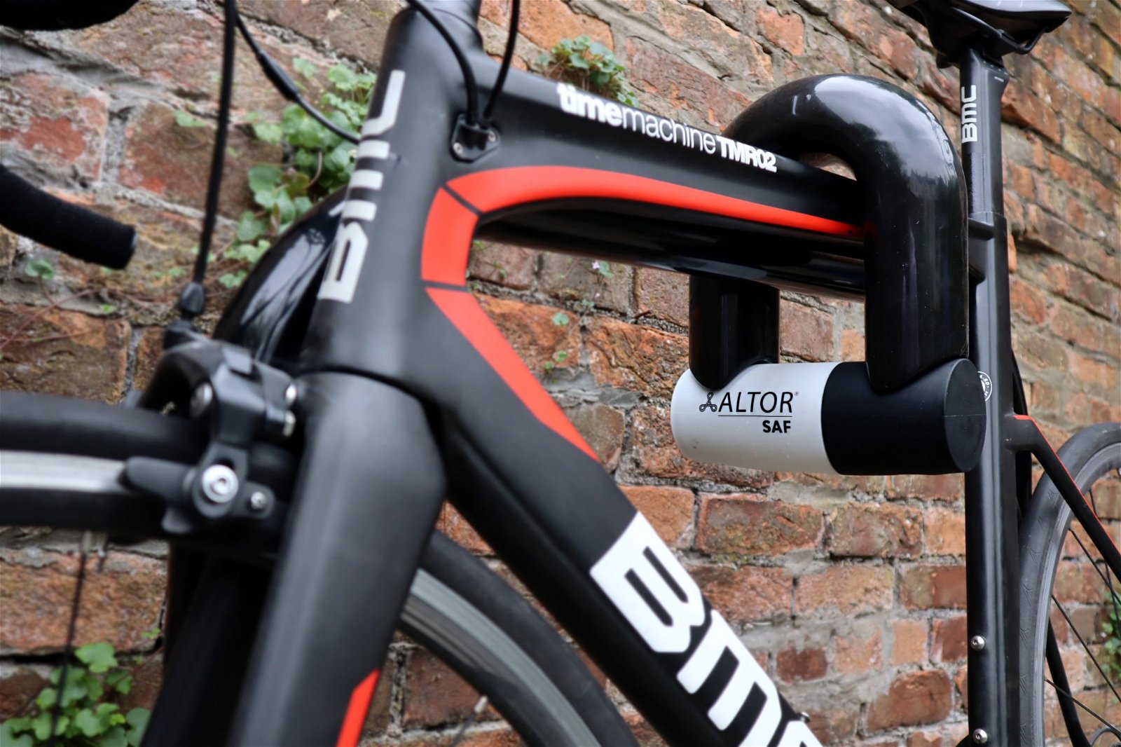 Top 5 Uncuttable & Unbreakable Bike Locks | Goodbye Thieves!