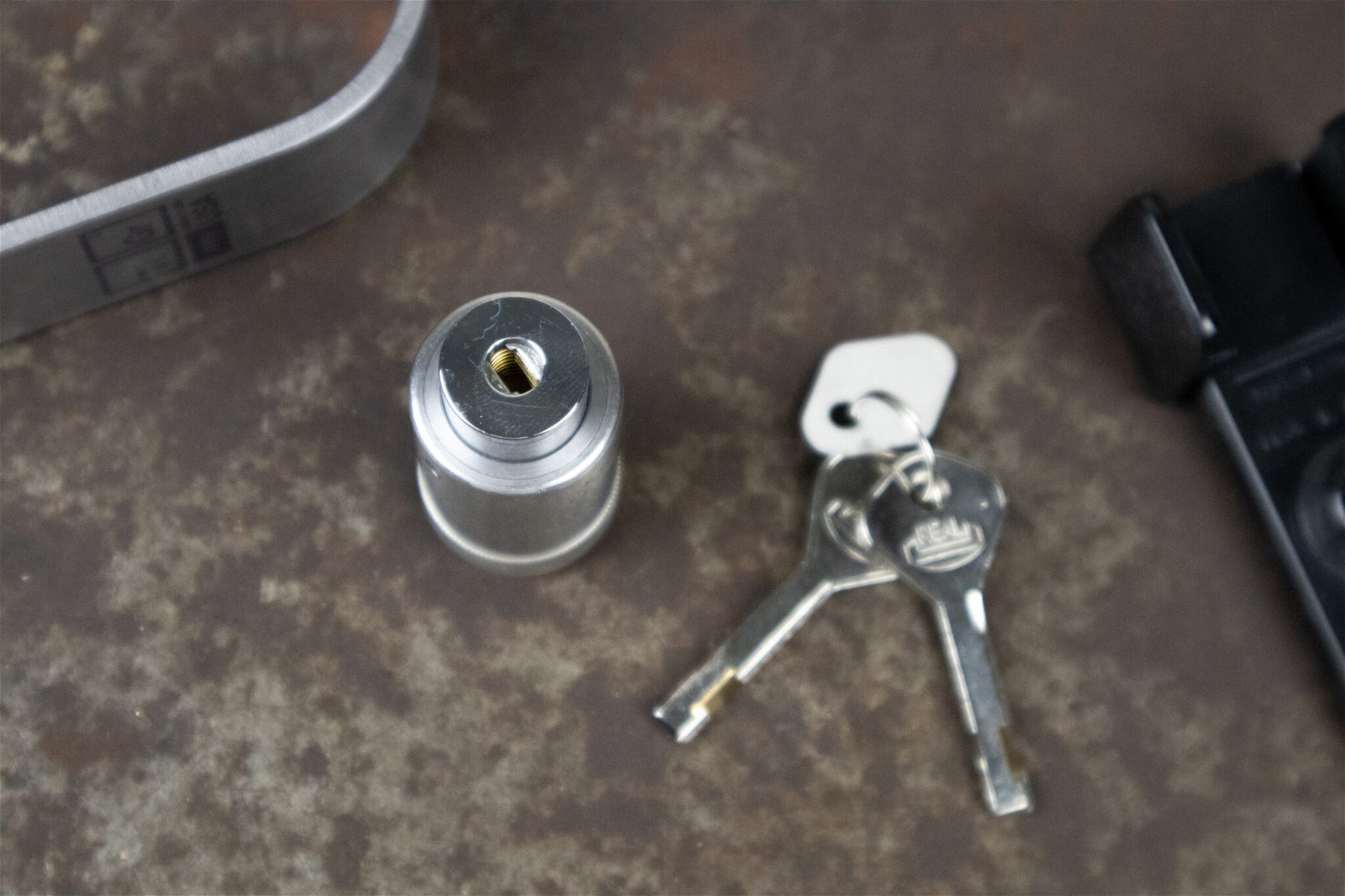 TiGr Mini Review | The Best Lightweight Bike Lock?