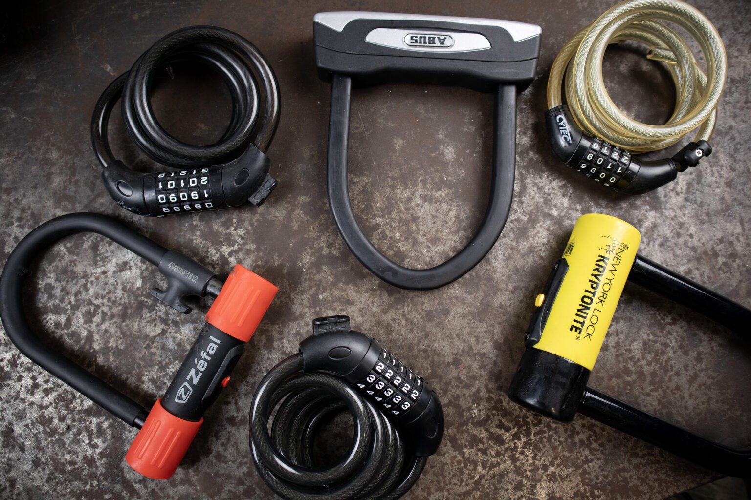 U-Lock vs Cable Lock | Which is Better & More Secure?